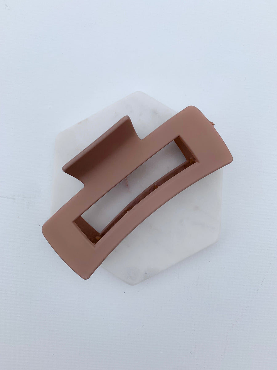 Large Sammy matte claw clip – Love.and.stones