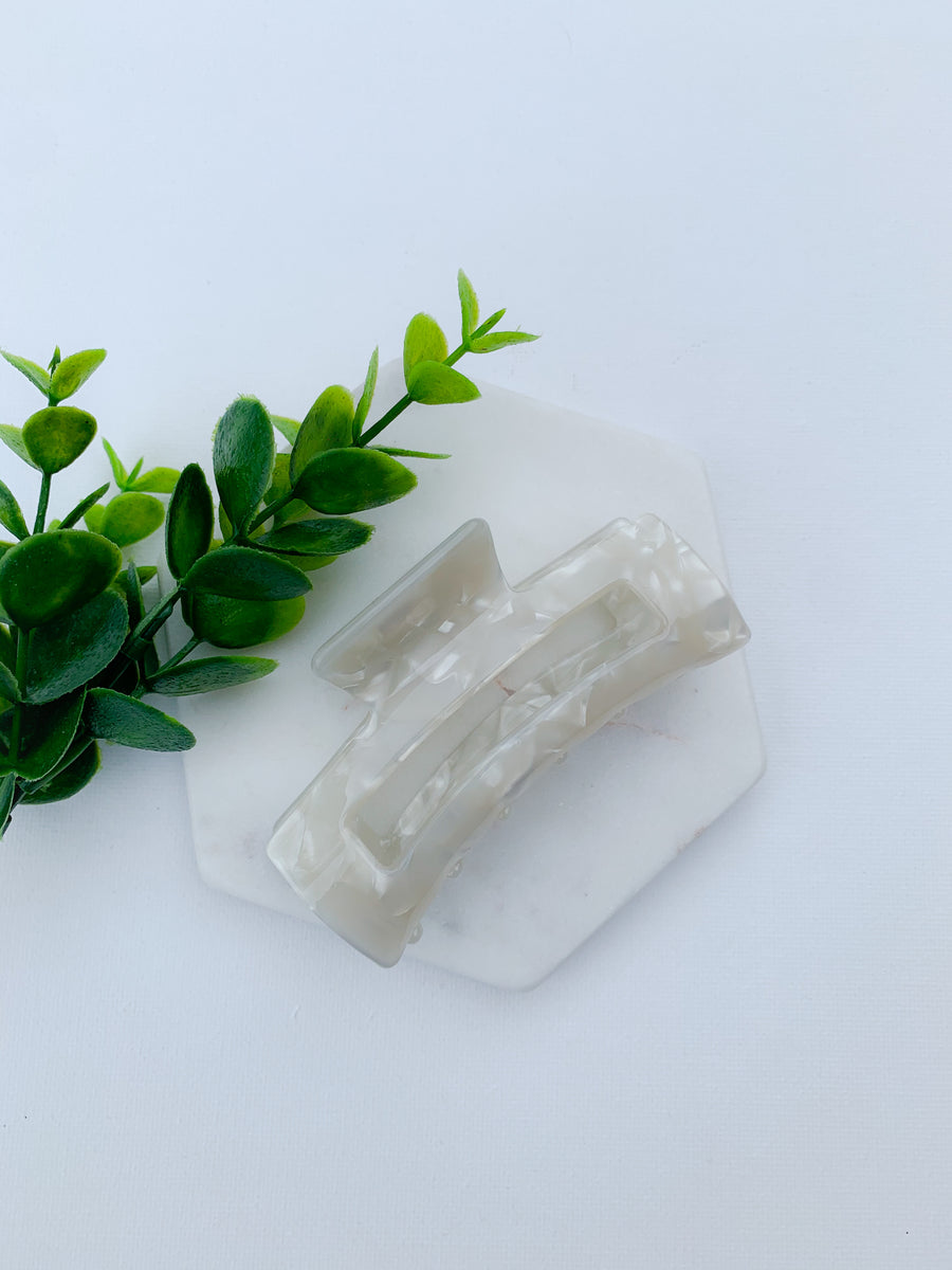 Zendaya claw (various colours) – Love.and.stones